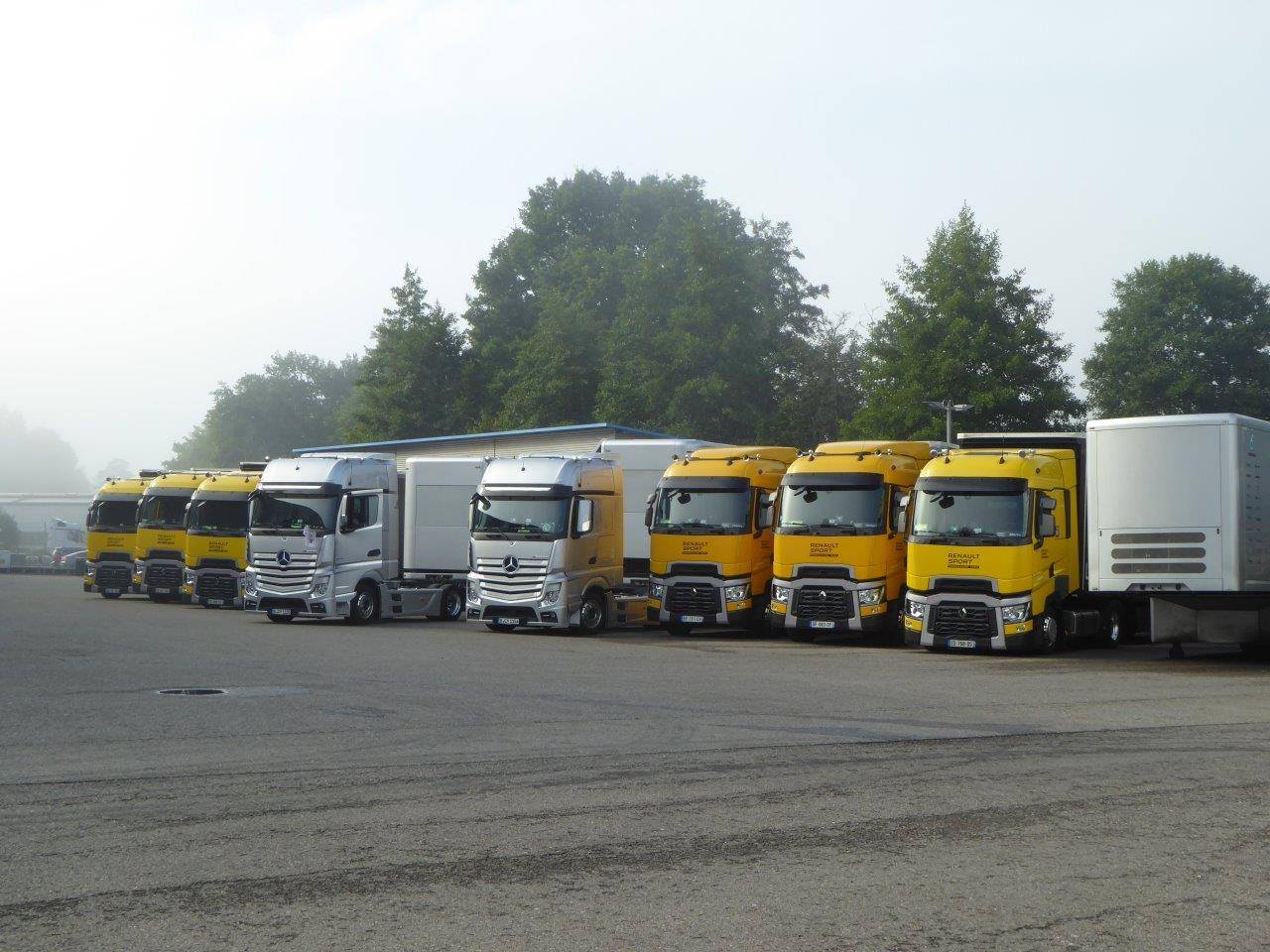 RACE BASE SRB 300 With the best view of the rostrum.