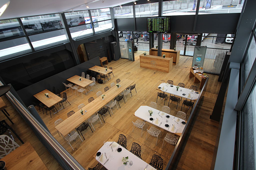 THE "TRANSFORMER" HOSPITALITY