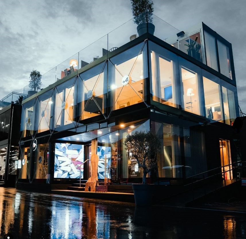 HOSPITALITY SHO 300 Zu Gast bei den Besten.