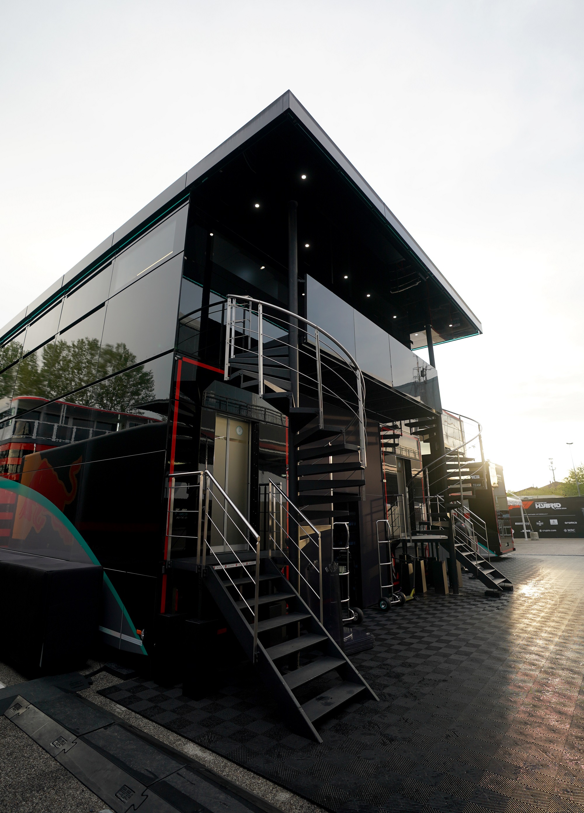 RACE BASE | Motorsport Promotion Hospitality Motorhome Po