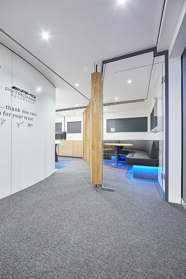 RACE BASE | Motorsport Promotion Hospitality Motorhome PopUp