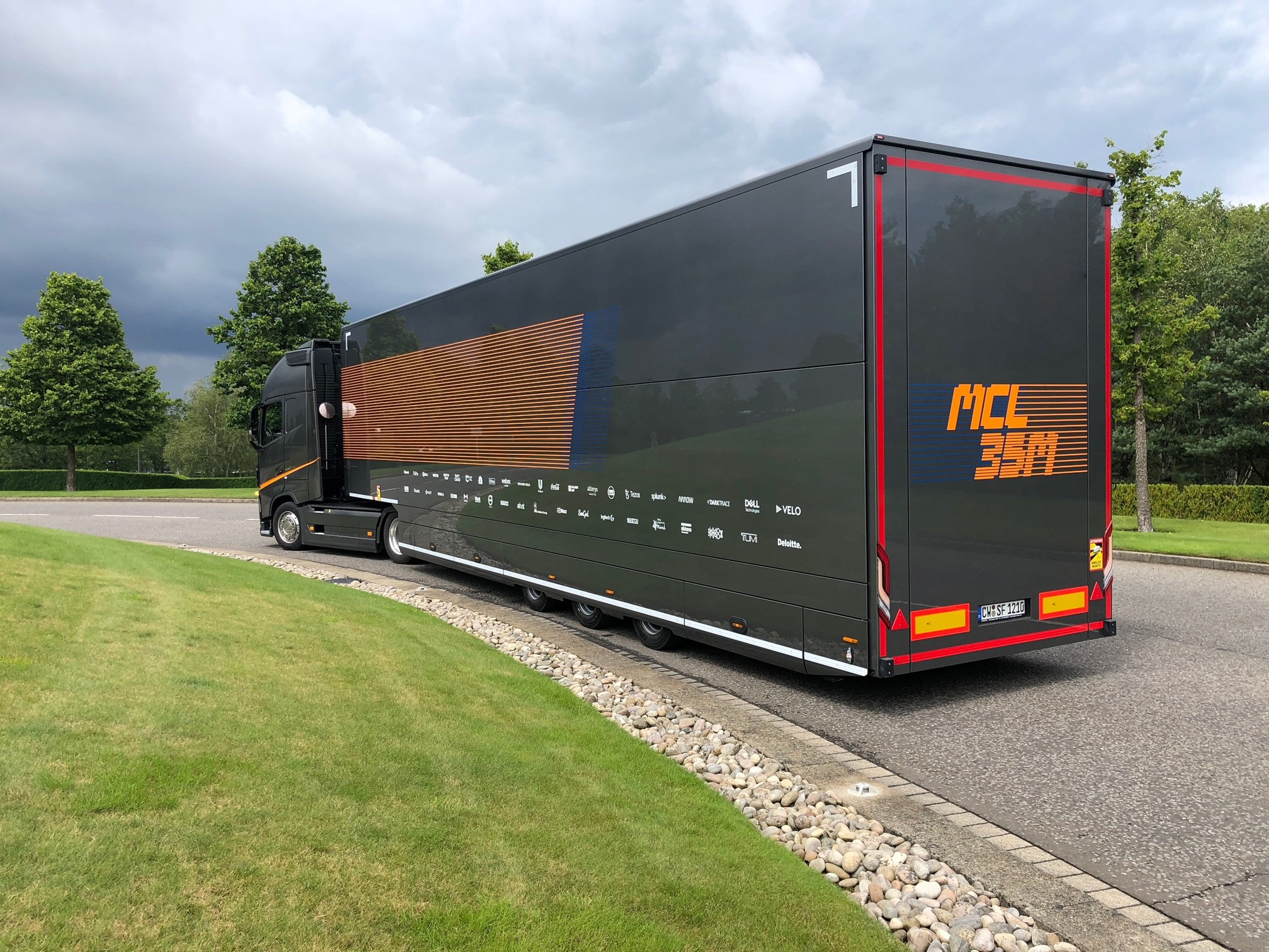 RACELINER SRL 200 The winner in the race for space and comfo