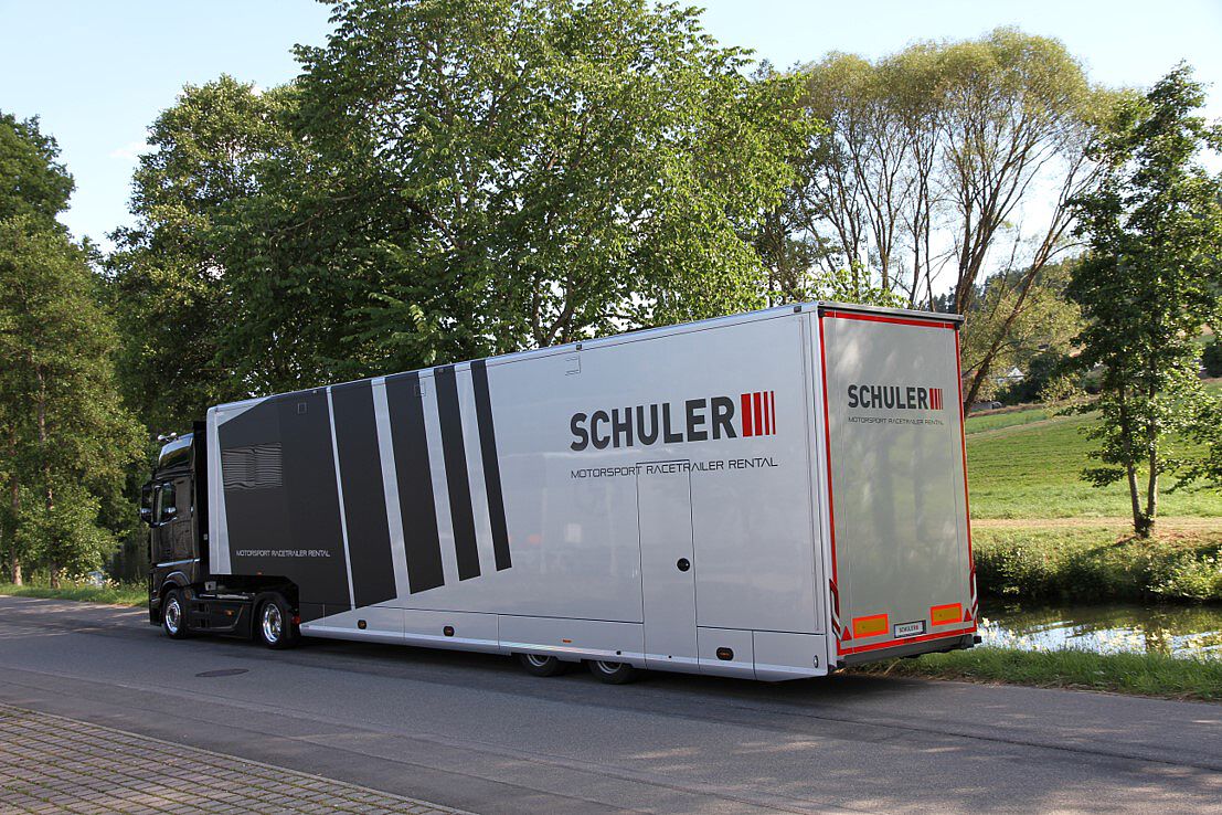 RACE TRAILER | Truck for the professional Motorsport