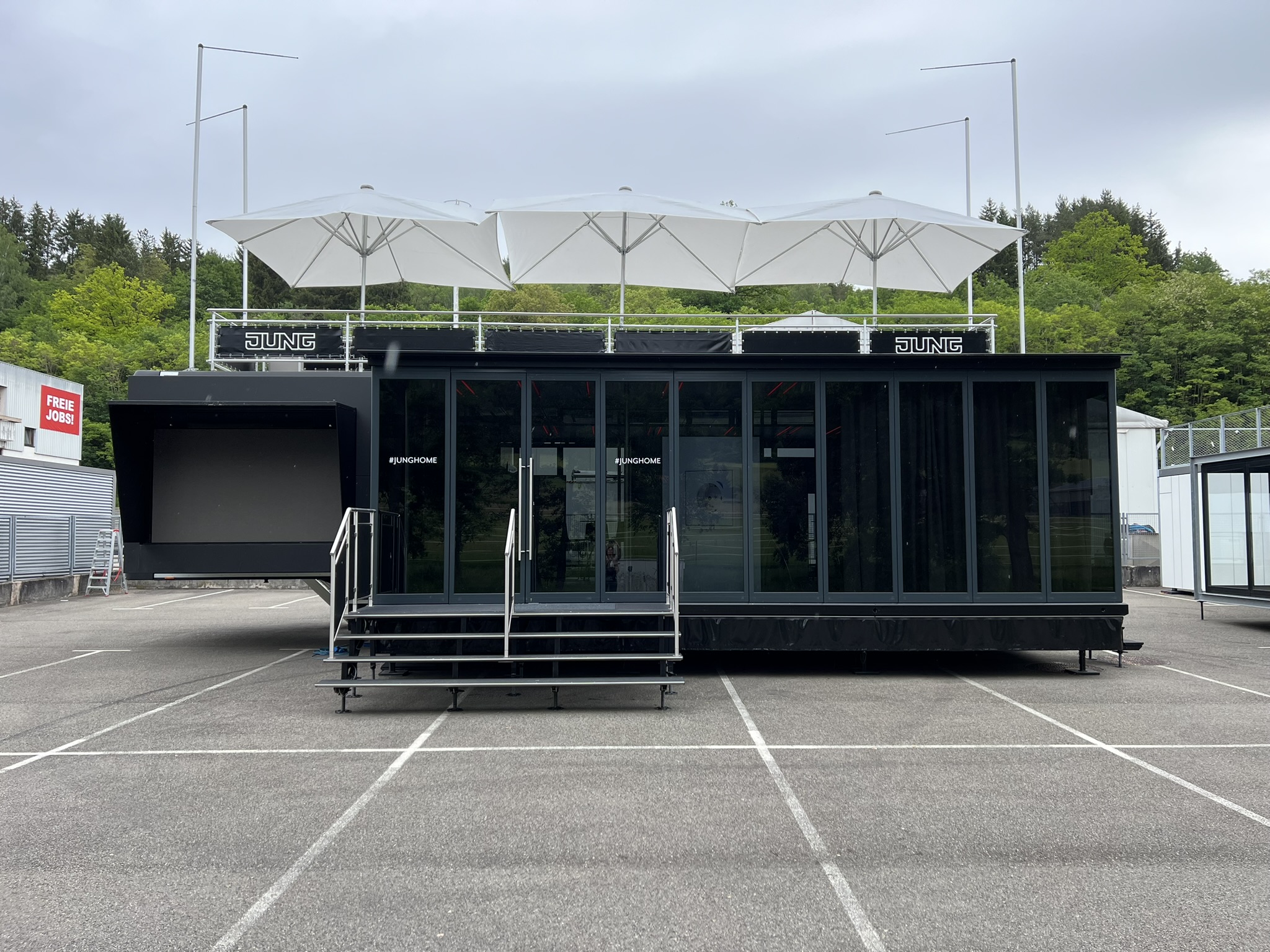 Schuler | MOBILE SHOWROOM SMS 100