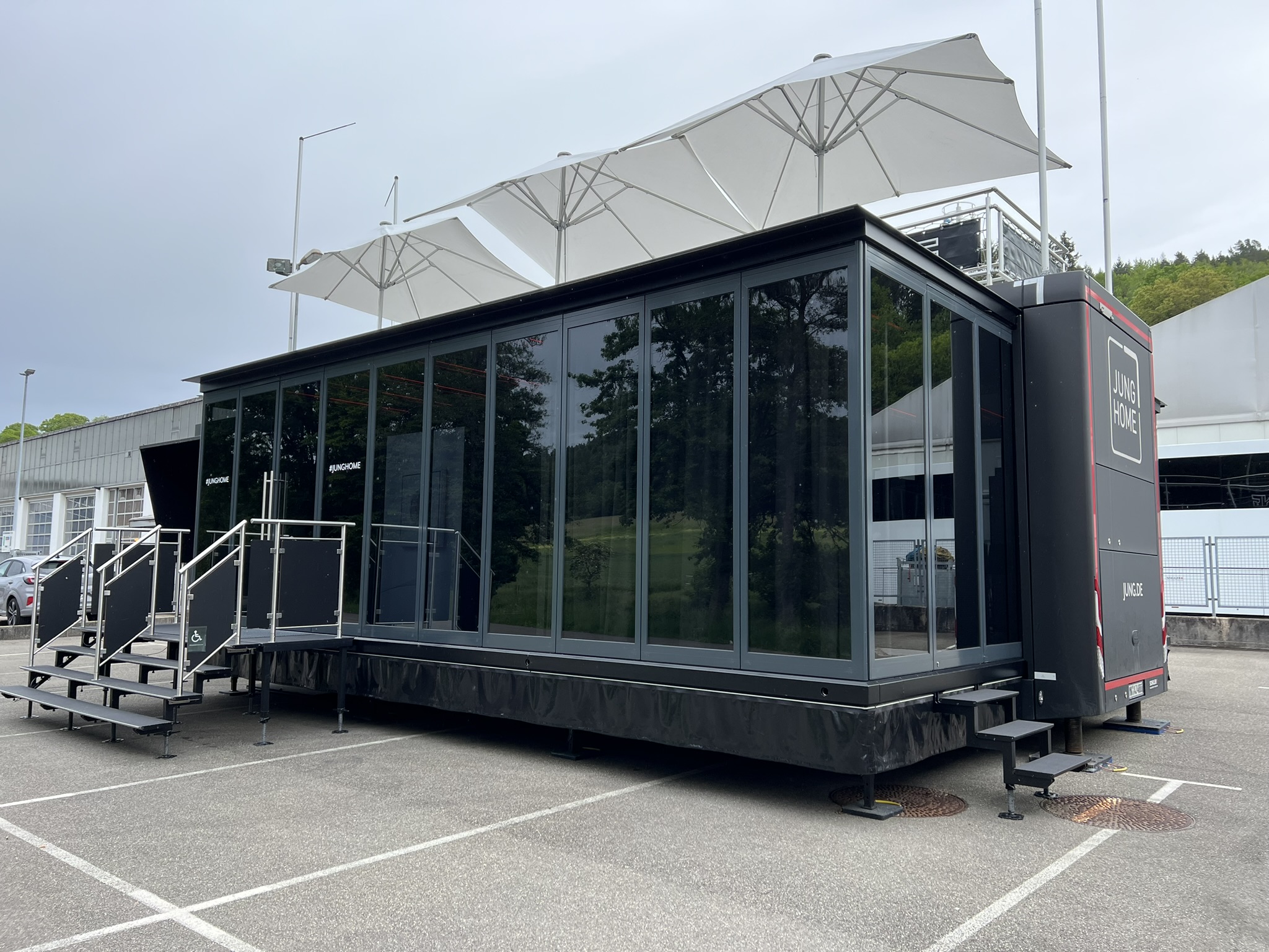 Schuler | MOBILE SHOWROOM SMS 100