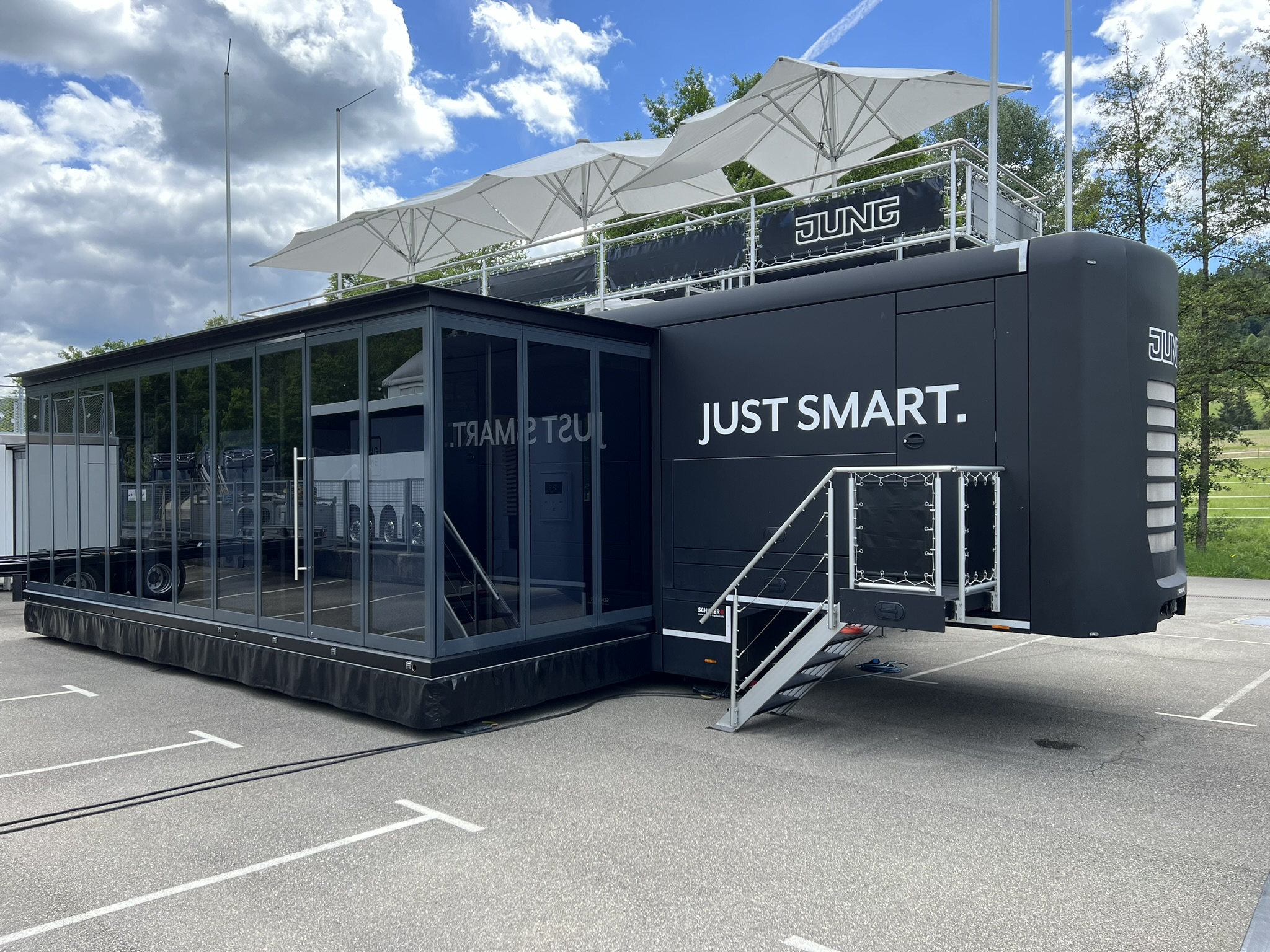 Schuler | MOBILE SHOWROOM SMS 100