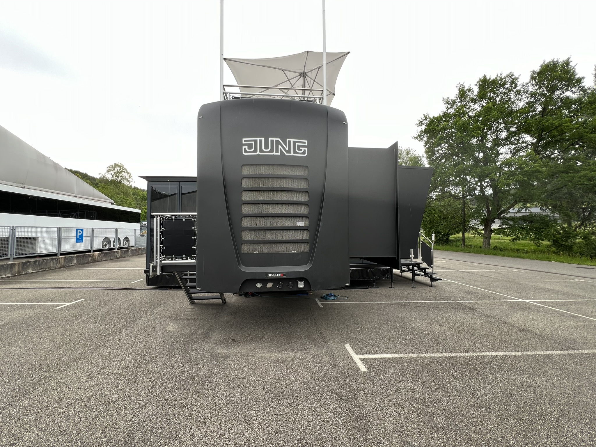 Schuler | MOBILE SHOWROOM SMS 100