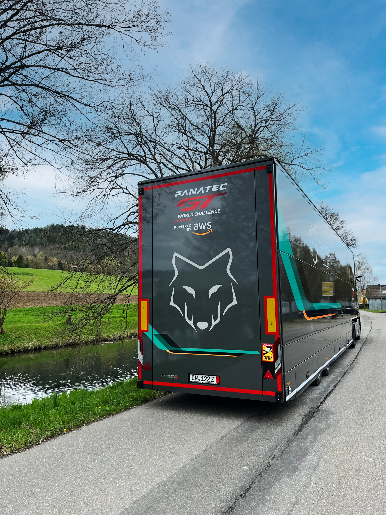 RACELINER SRL 200 The winner in the race for space and comfo